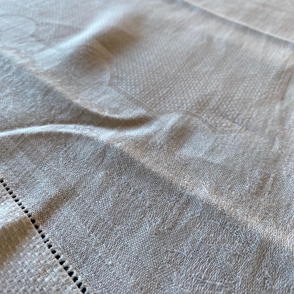 Accents | Antique White Linen Cloth | Poshmark